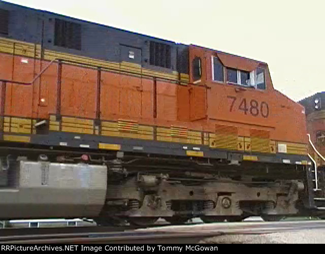 BNSF 7480
